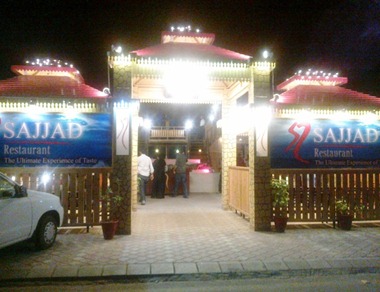 Karachi Food Reviews Travel & More...: Eating Out: Sajjad Restaurant ...